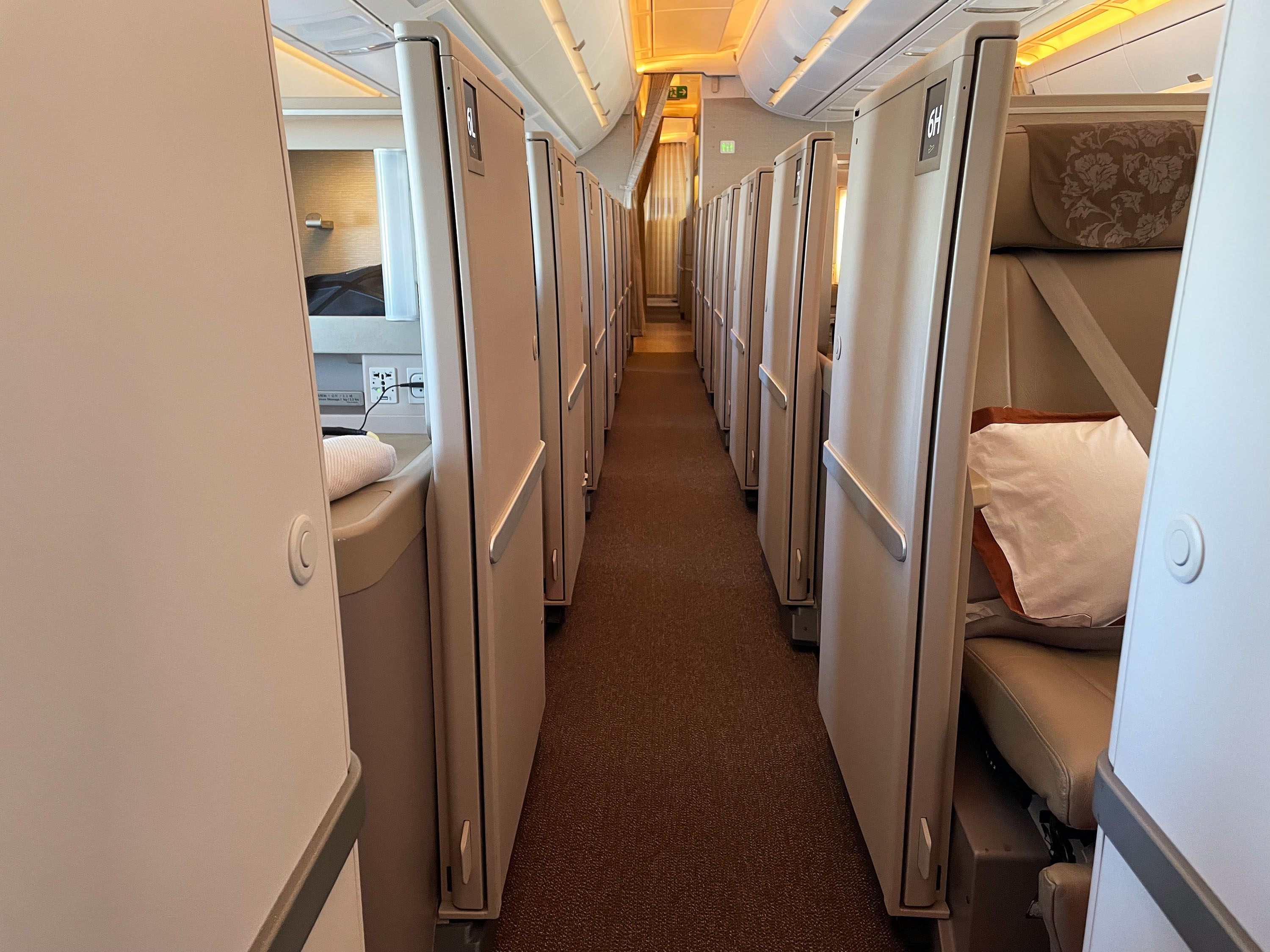 Review: China Eastern Business Class A350 (HND-PVG)